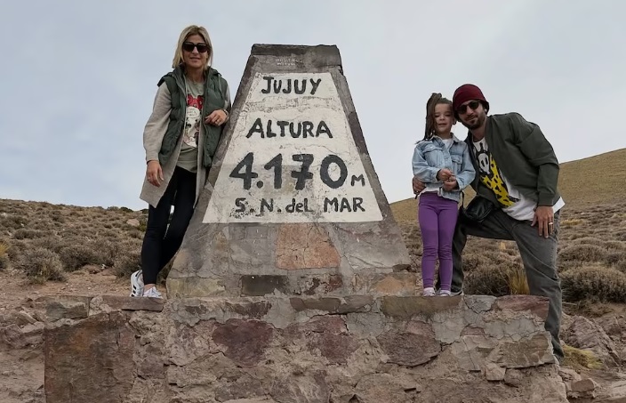 Las 24 Horas de Jujuy – Eugenia Tobal con su marido y su hija Ema en el ...